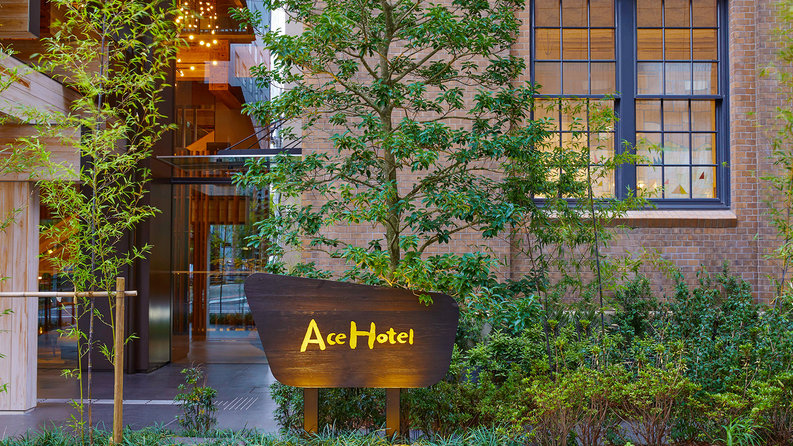 食とクラフトの町として蘇った岩瀬 | 「満寿泉」蔵元・桝田隆一郎の郷土愛と誇り