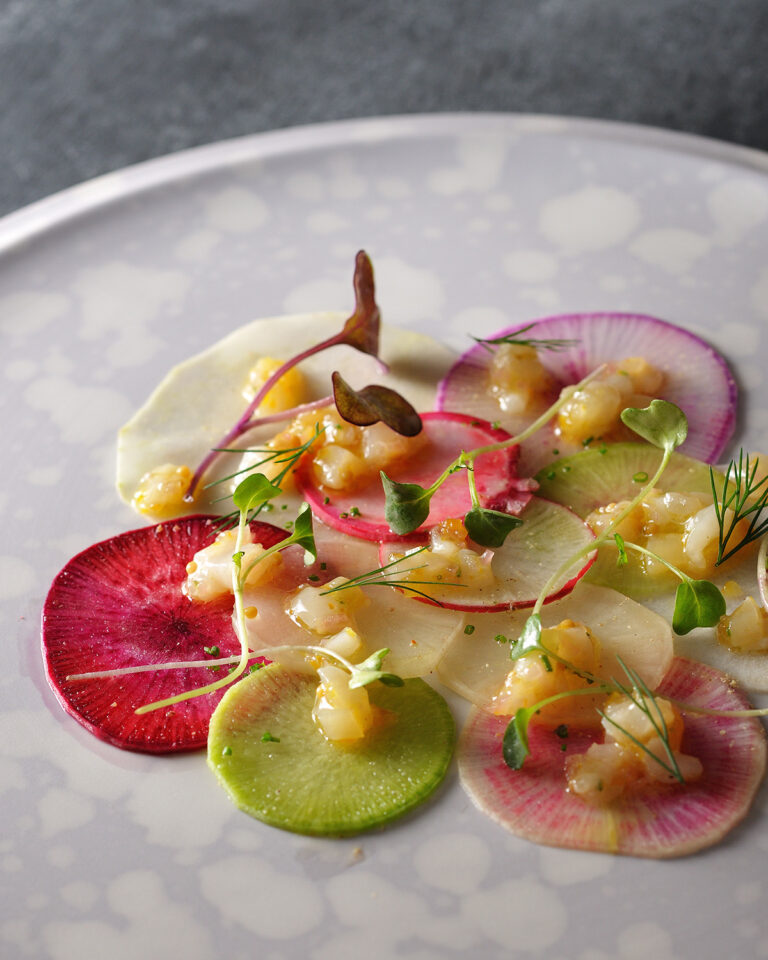 由布岳の森羅万象に抱かれひと皿の真価を味わうオーベルジュ ENOWA YUFUIN - ZEROMILE