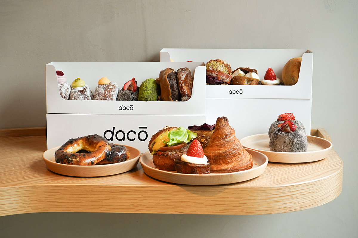 「dacō？神楽坂」オープン。「I’m donut ？」でおなじみの生ドーナツの生地がピザ窯でこんがり！ - ZEROMILE